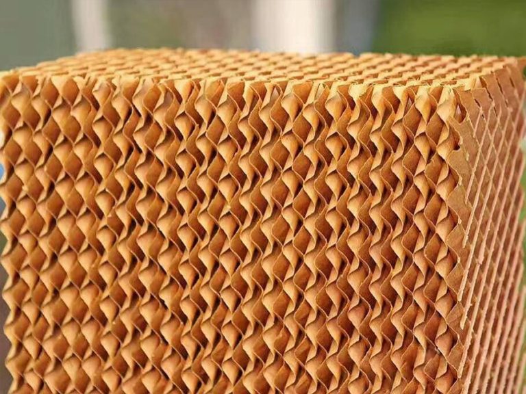 What is the difference between paper cooling pads and plastic ...